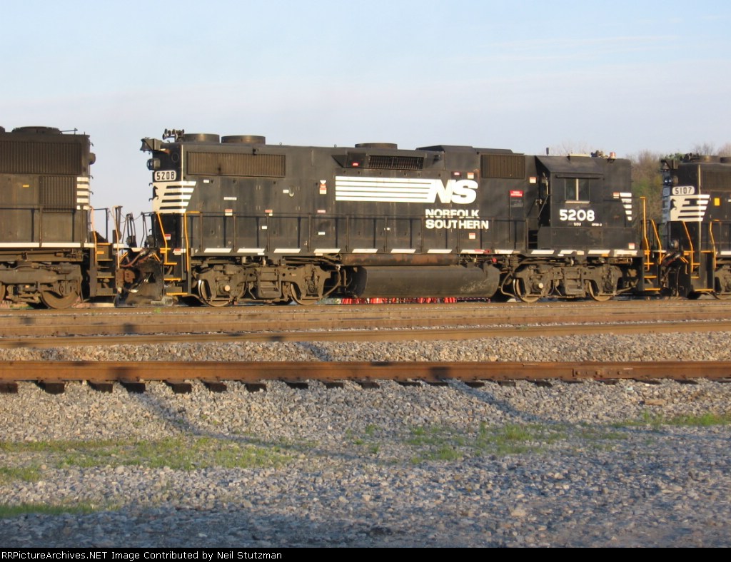 NS 5208